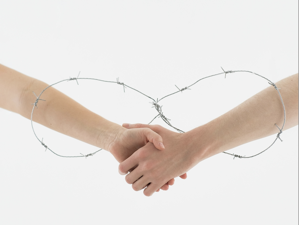 Quelle différence faites-vous entre conflit et violence