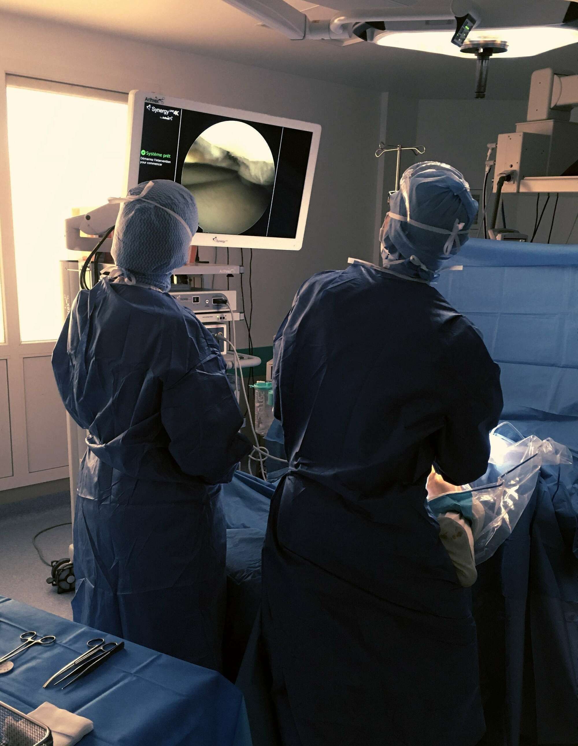 Méniscectomie et suture méniscale sous arthroscopie | Clinique Saint Faron