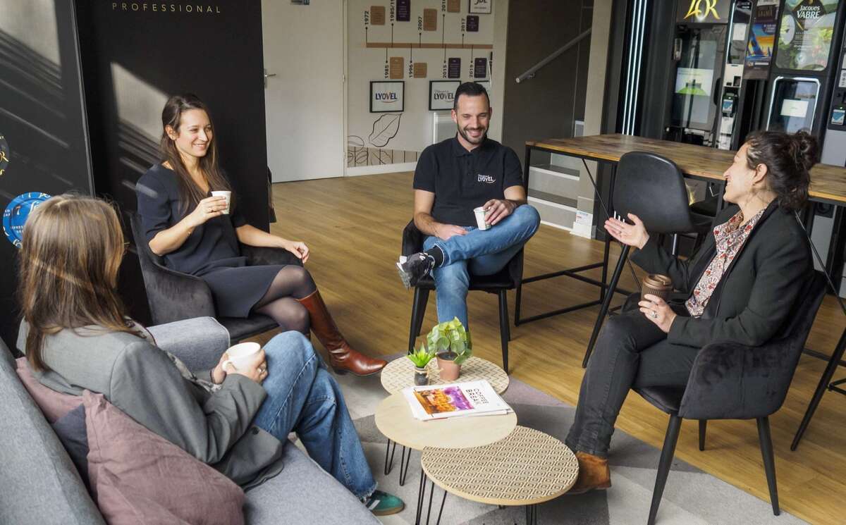 Maison Lyovel – Distributeurs et machines à café professionnelles