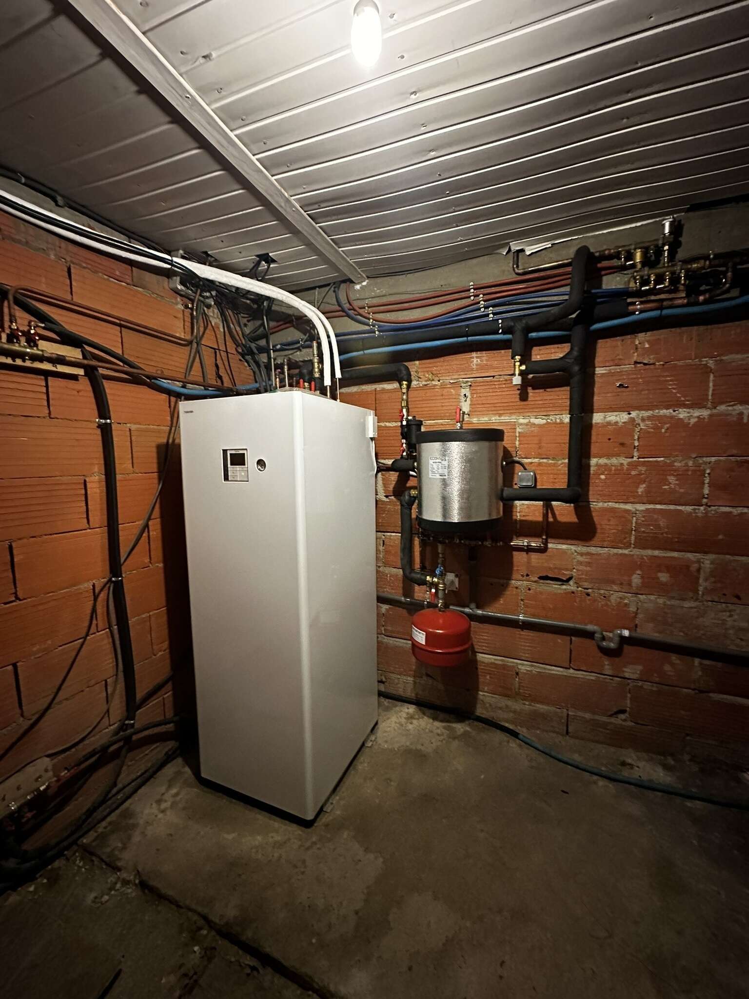 Installation PAC ECS : solution idéale pour l’eau chaude