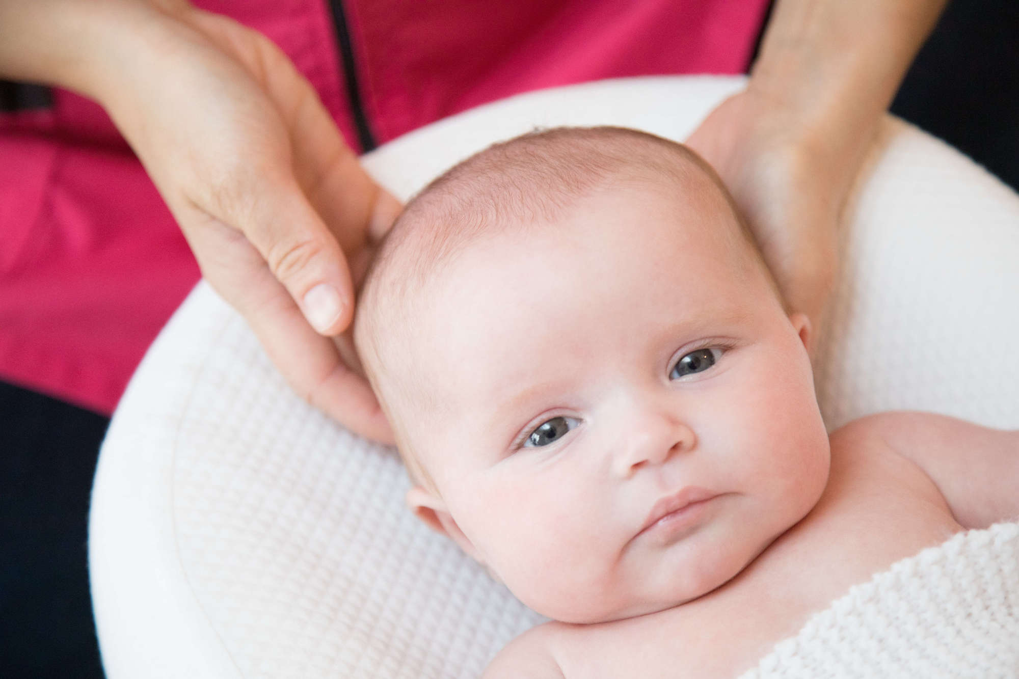 Ostéopathe pédiatrique pour bébé nourrisson enfant à Versailles