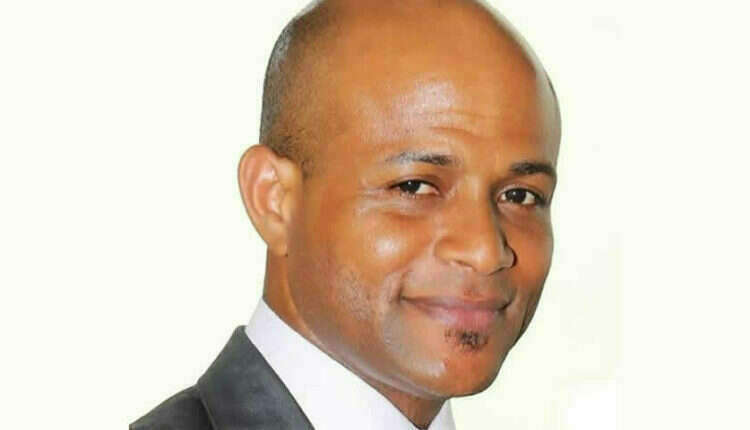 Littérature constructive : Géraldo Gomez publie "Douleurs actuelles ...